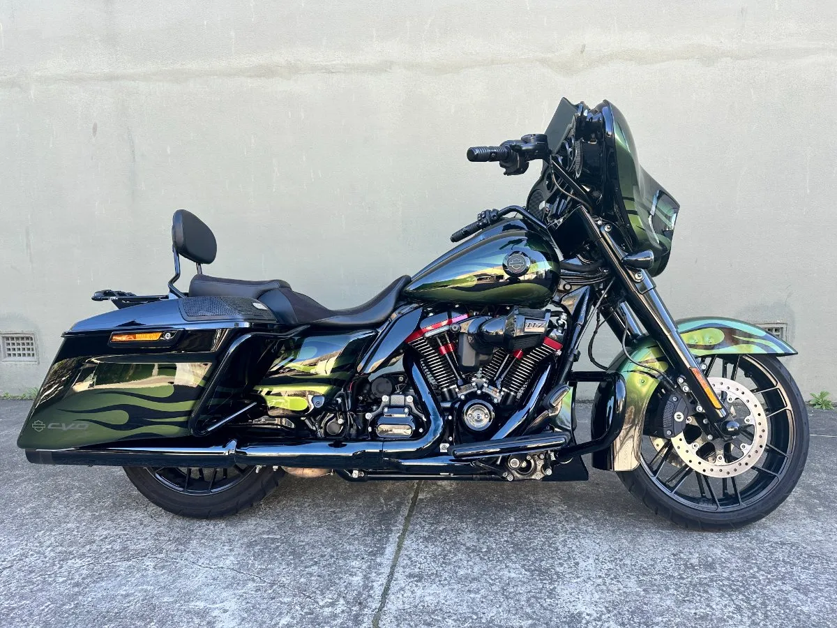 2022 Harley-davidson 1900CC FLHXSE CVO STREET GLIDE CRUISER